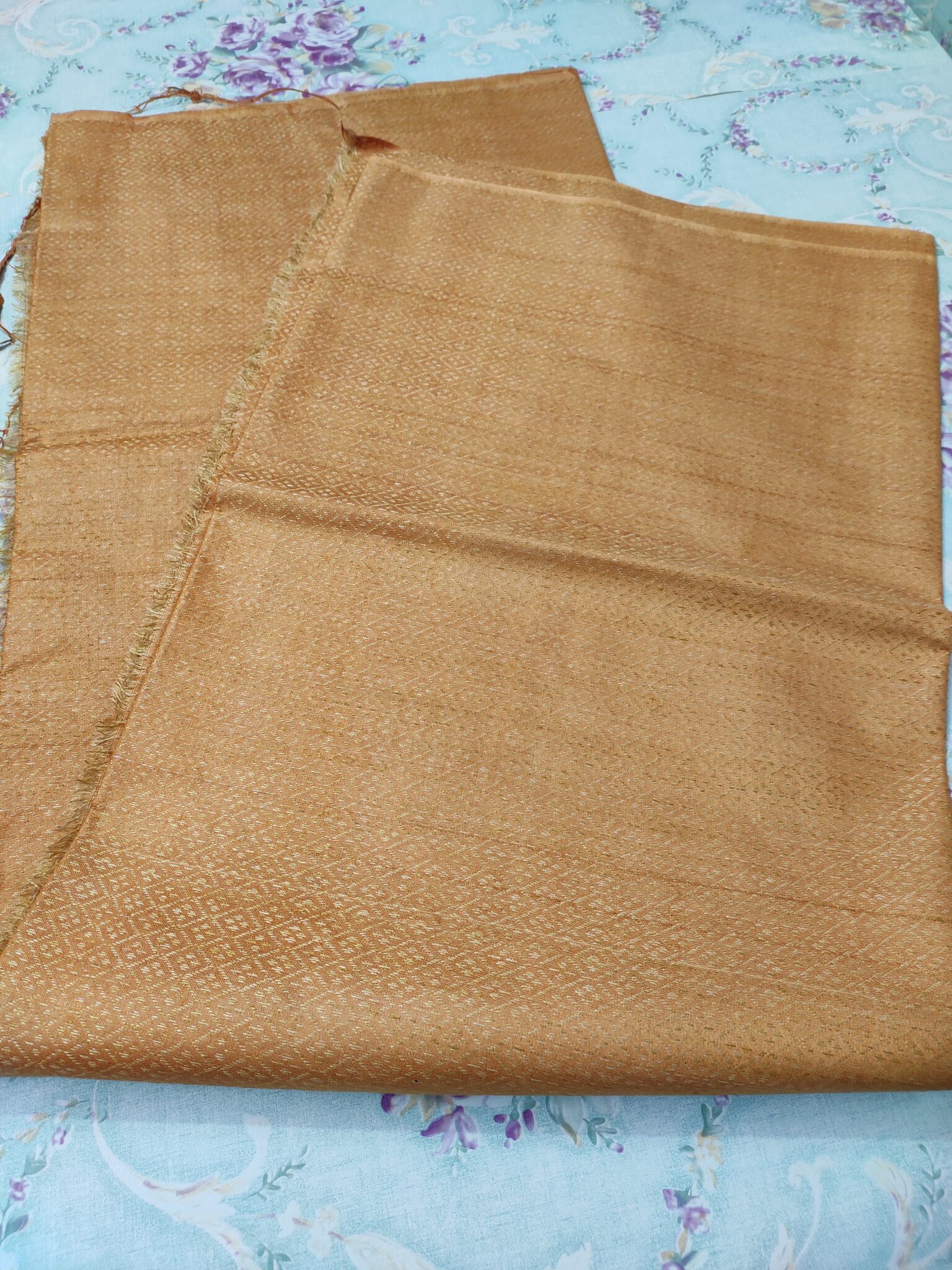 How to Choose the Right Fabric for Export: Linen, Cotton, Silk ...